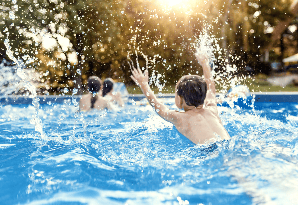 12 Ultimate Frisbee Games (for Kids & Adults) - IcebreakerIdeas