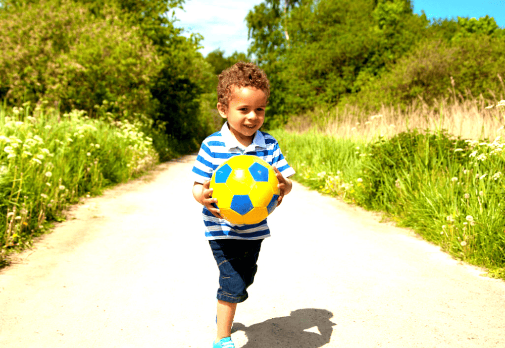 19 Amazing Throwing Games (Catching Games) - IcebreakerIdeas