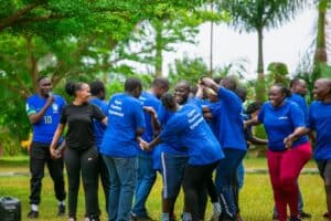 5-Minute Team Building Activities (21 Fun Examples) - IcebreakerIdeas